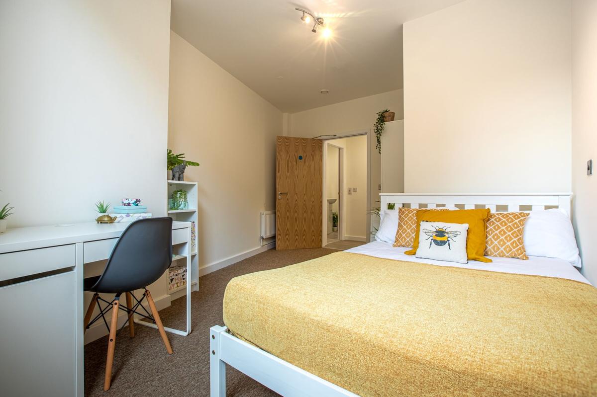 7 bedroom house for rent Trippet Lane Sheffield, S1 4FG | UniHomes