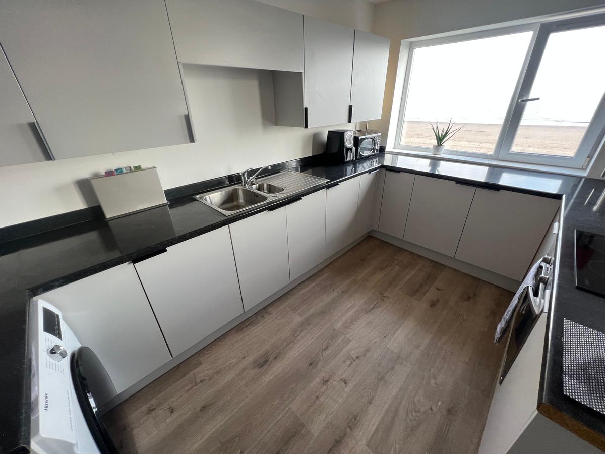 3 bedroom apartment for rent Oystermouth Road Swansea, SA1 3UL | UniHomes