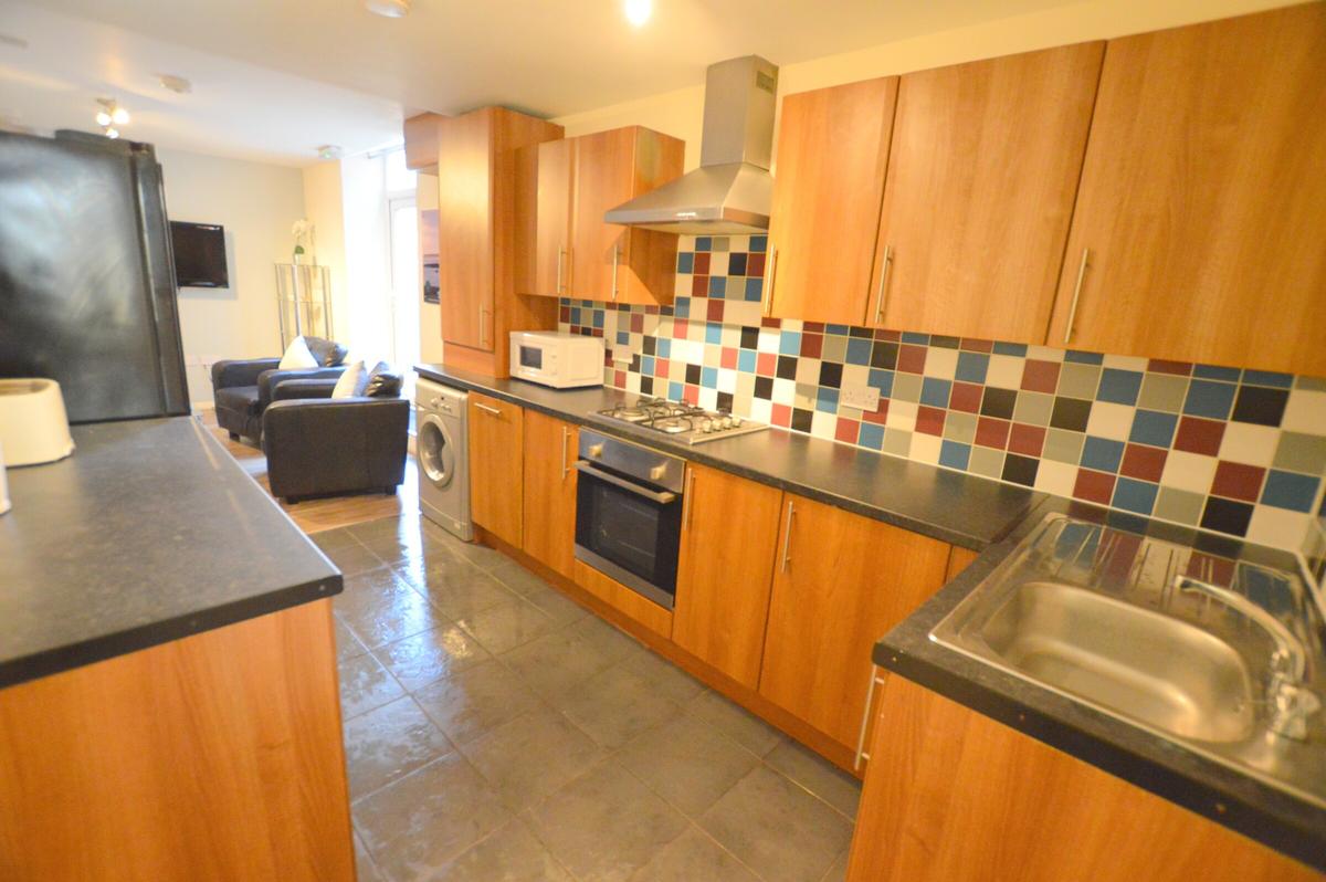 4 bedroom house for rent Meldon Terrace, Newcastle, NE6 5XP | UniHomes