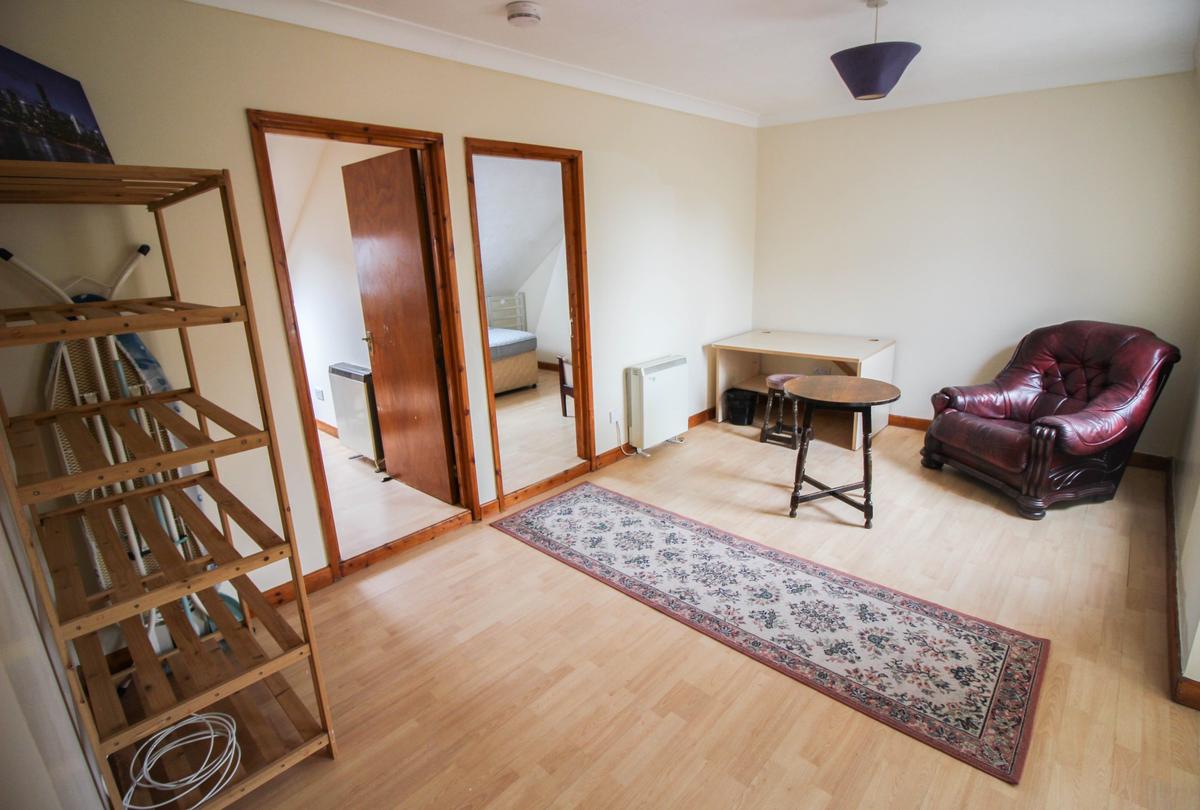 4 bedroom apartment for rent Charminster Road Bournemouth, BH8 8UE ...