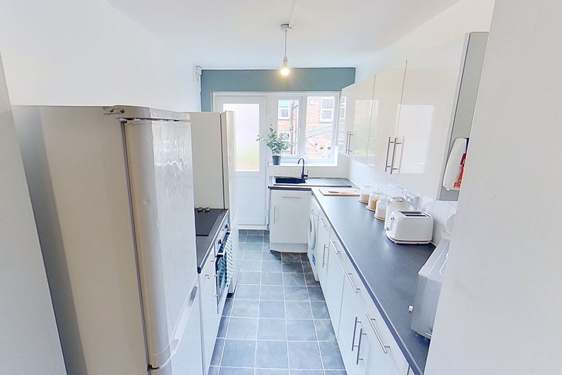 5 bedroom house for rent Portland Road Nottingham, NG7 4GP | UniHomes