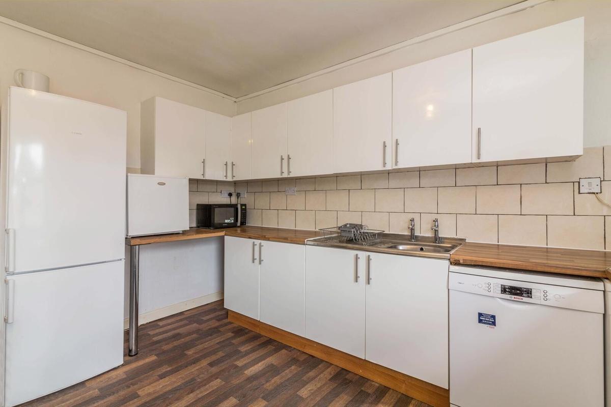 5 bedroom house for rent Portland Road, Nottingham, NG7 4GP | UniHomes