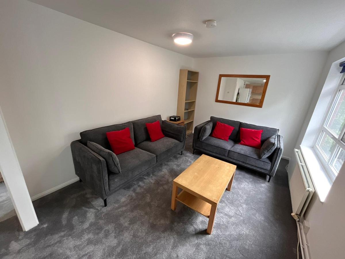 5 bedroom house for rent Howden Gardens, Leeds, LS6 1SH | UniHomes