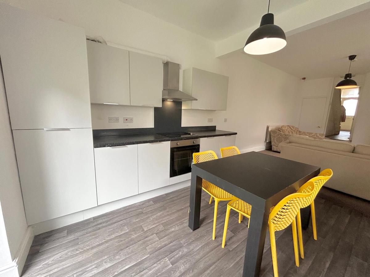 7 bedroom house for rent Colum Road, Cardiff, CF10 3EF | UniHomes