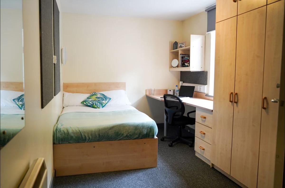 Regents Court, Leicester Student Halls | UniHomes