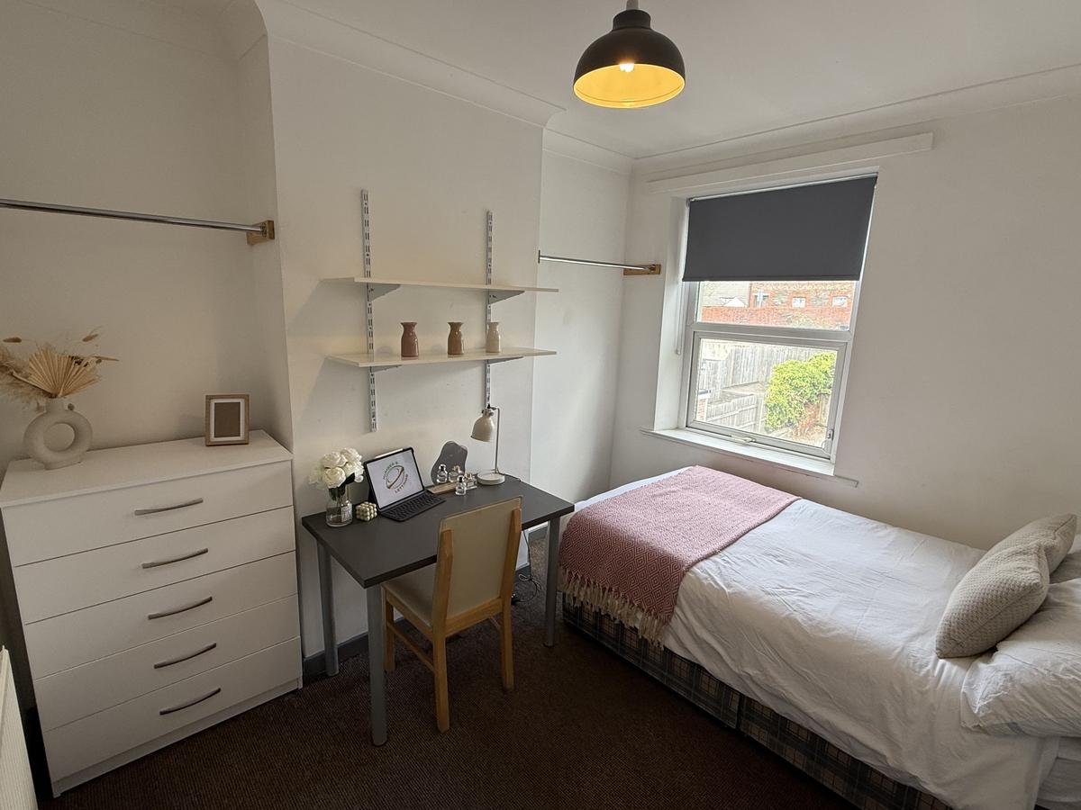 6 bedroom house for rent Rhymney Terrace, Cardiff, CF24 4DE | UniHomes