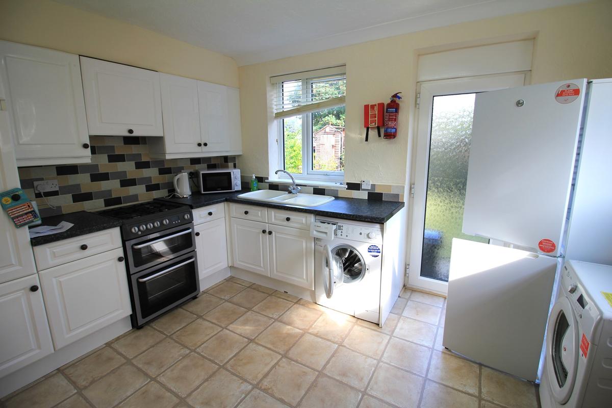 4 bedroom house for rent Hemlin Close Norwich, NR5 8JB | UniHomes