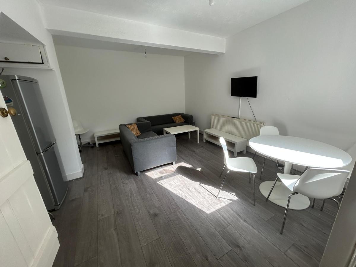 4 bedroom house for rent St. Thomas Hill Canterbury, CT2 8HW | UniHomes