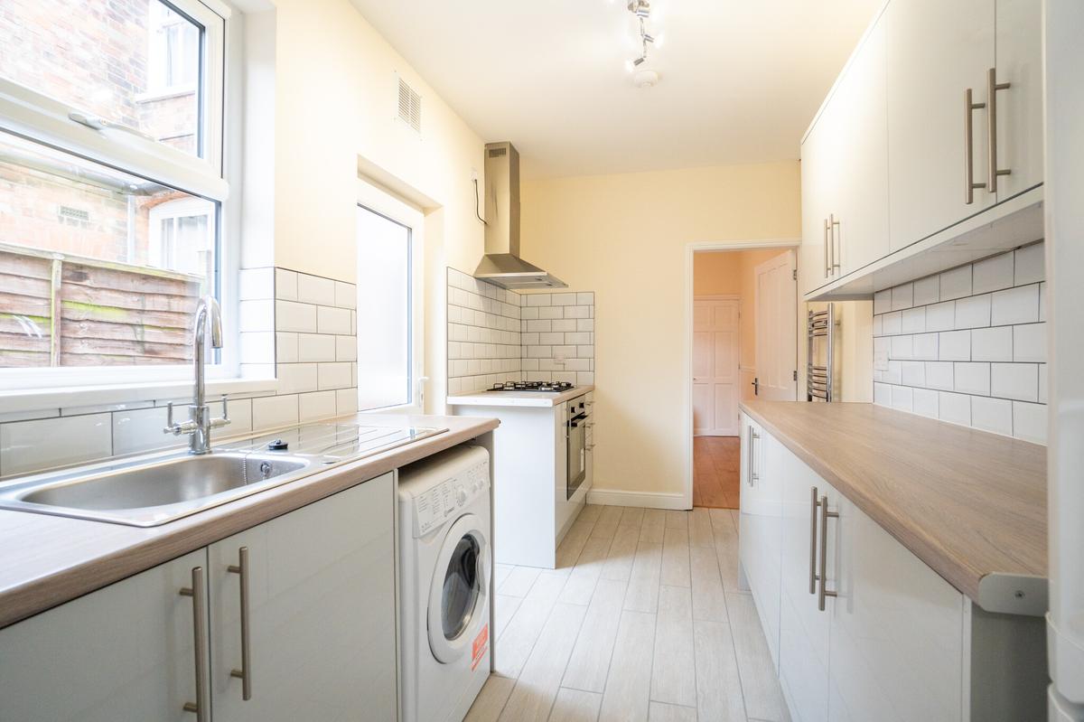 4 bedroom house for rent Wordsworth Road Leicester, LE2 6EB | UniHomes