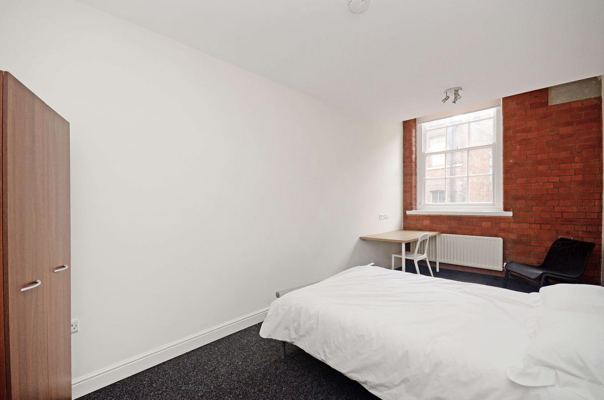 5 bedroom apartment for rent Bells Square Sheffield, S1 2FY | UniHomes