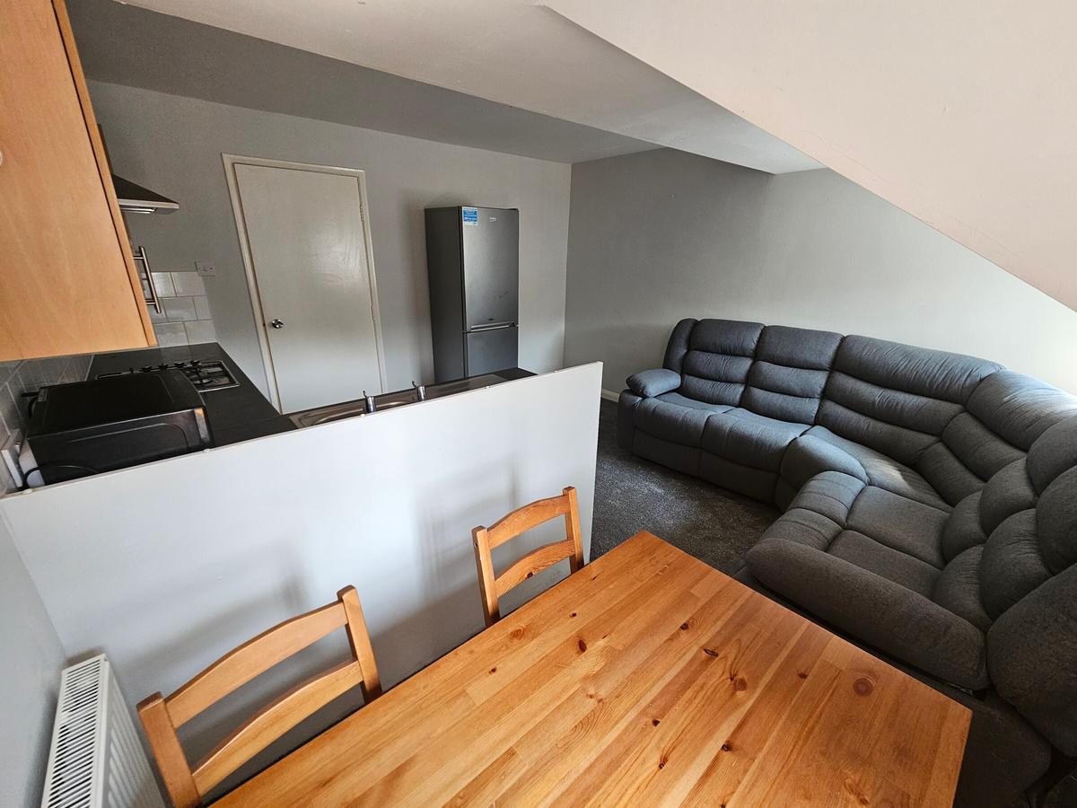 2 bedroom house for rent De Grey Street Hull, HU5 2SA | UniHomes
