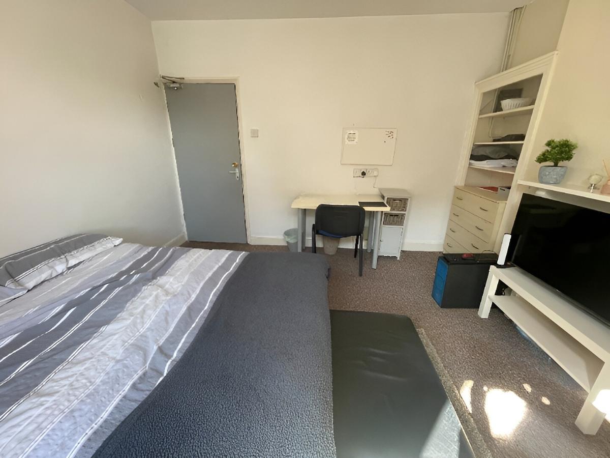6 bedroom house for rent Richmond Road Cardiff, CF24 3BX | UniHomes