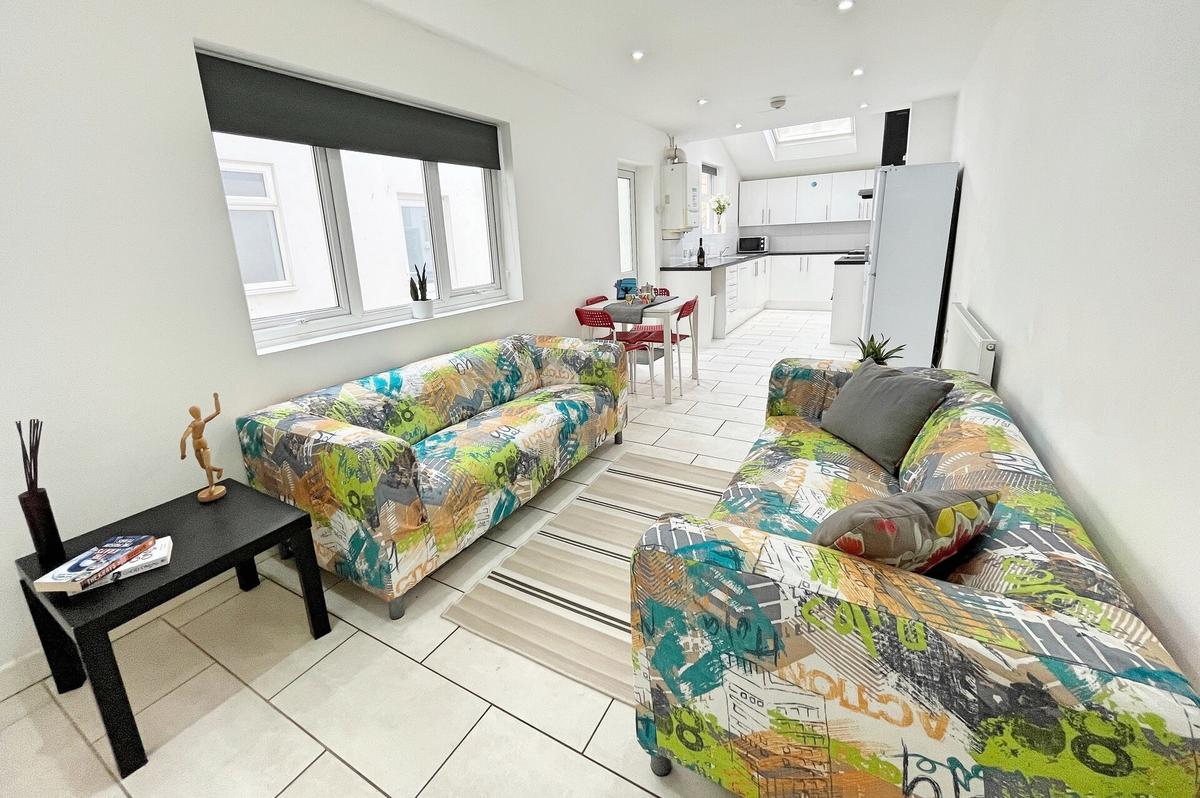 7 bedroom house for rent Margate Road Portsmouth, PO5 1EY | UniHomes