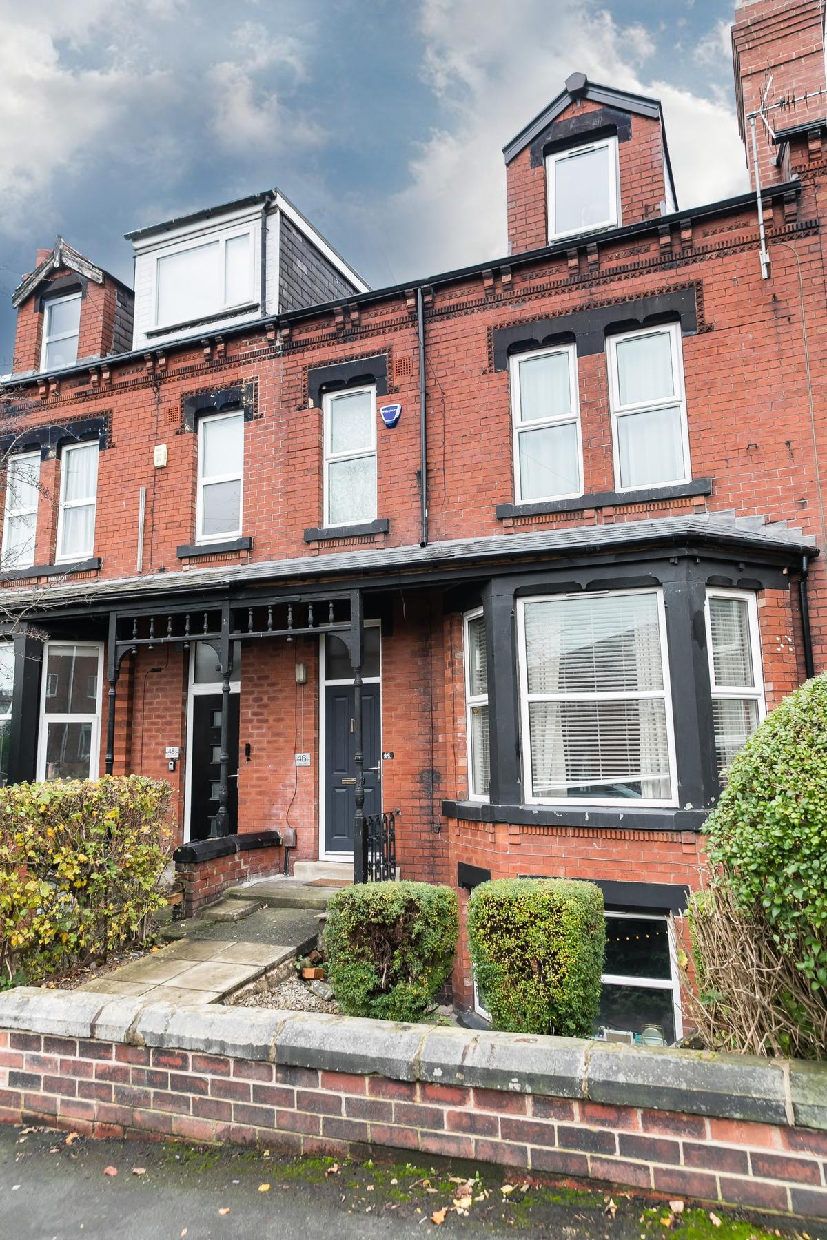 8 bedroom house for rent Delph Lane Leeds, LS6 2HQ | UniHomes