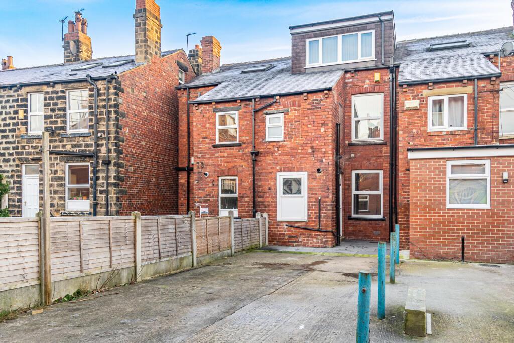 5 bedroom house for rent Cross Chapel Street Leeds, LS6 3JE | UniHomes