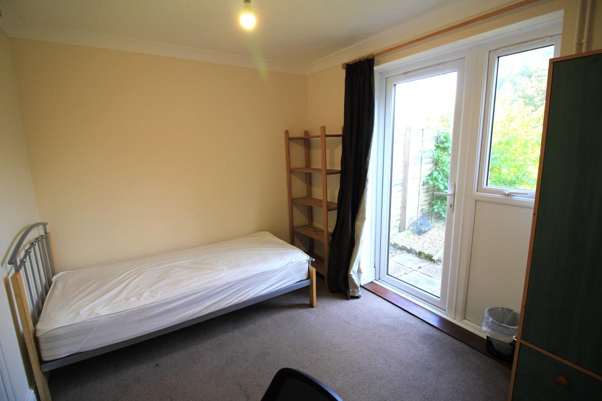 4 bedroom house for rent Hemlin Close Norwich, NR5 8JB | UniHomes