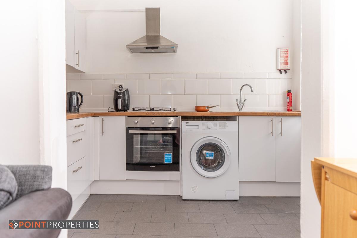 4 bedroom house for rent Crawford Avenue, Liverpool, L18 1DP | UniHomes