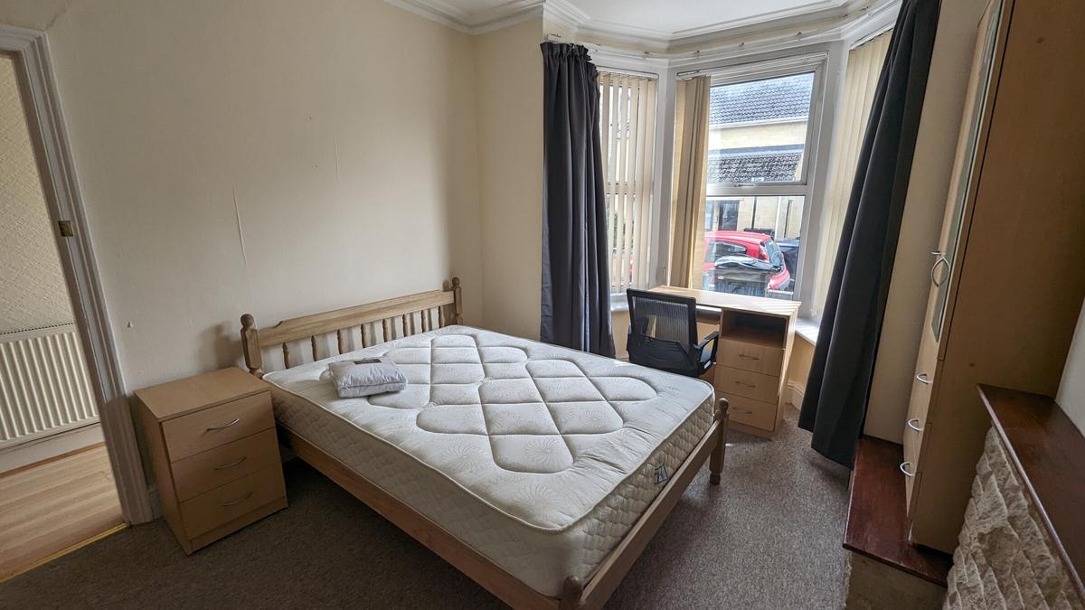 6 bedroom house for rent Triangle North, Bath, BA2 3JB | UniHomes