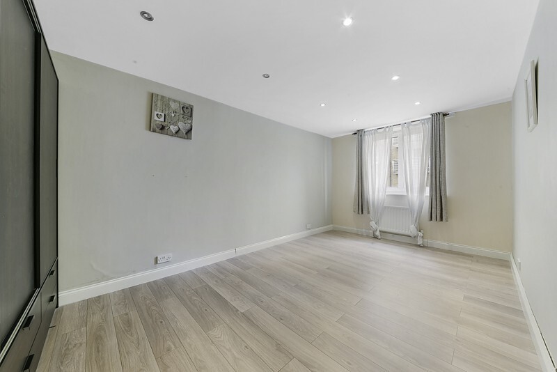 2 bedroom apartment for rent Millennium Drive London, E14 3GH | UniHomes