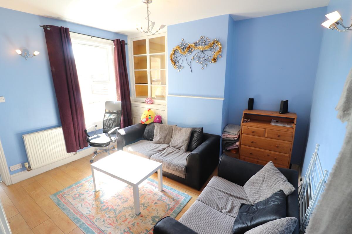 4 bedroom house for rent Victoria Terrace Bath, BA2 3QZ | UniHomes