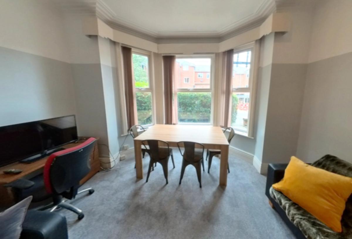 8 bedroom house for rent Delph Lane Leeds, LS6 2HQ | UniHomes