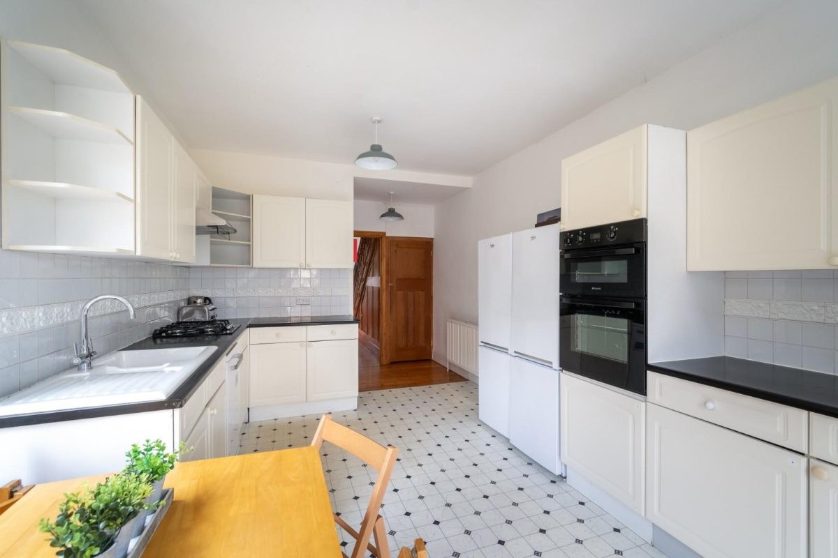 6 bedroom house for rent Combe Park Bath, BA1 3NE | UniHomes