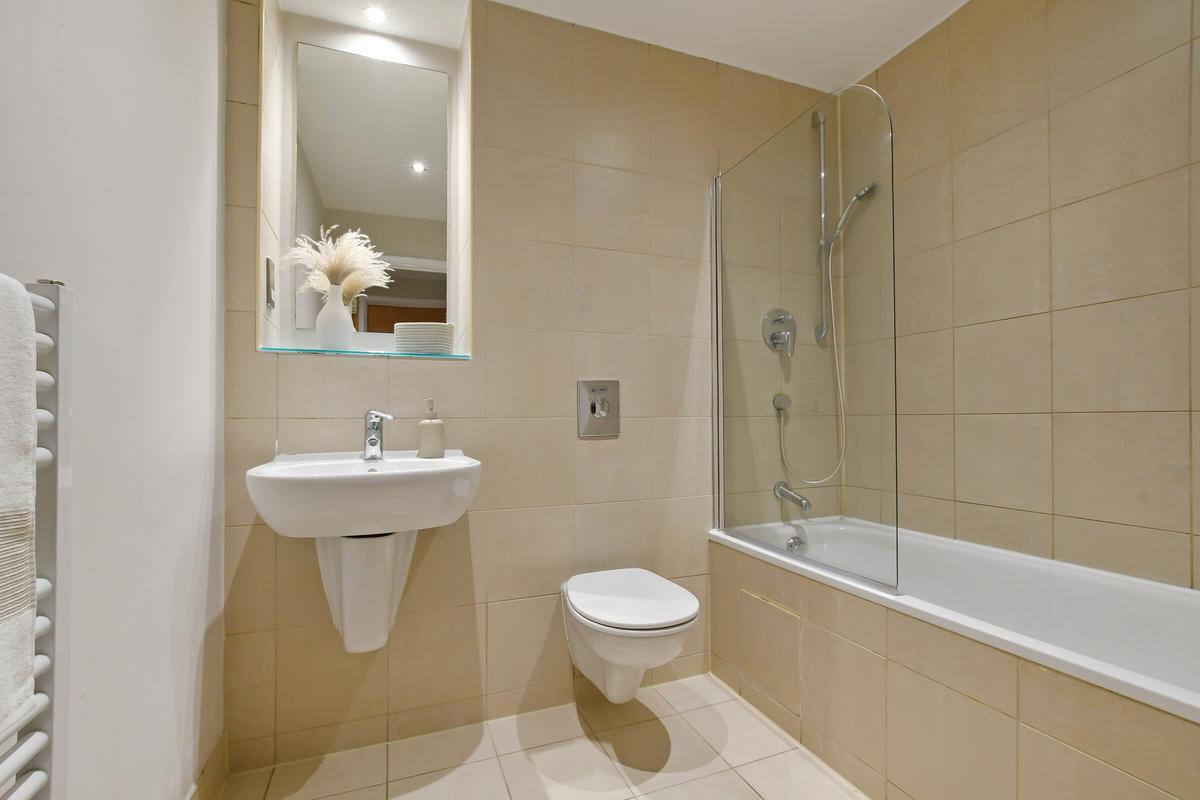 4 bedroom apartment for rent West One Development, Fitzwilliam Street ...