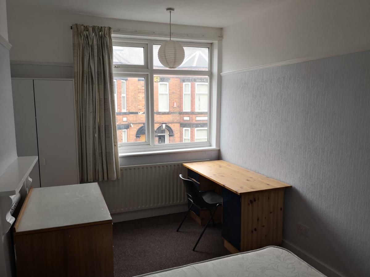 4 bedroom house for rent Johnson Road Nottingham, NG7 2BX | UniHomes