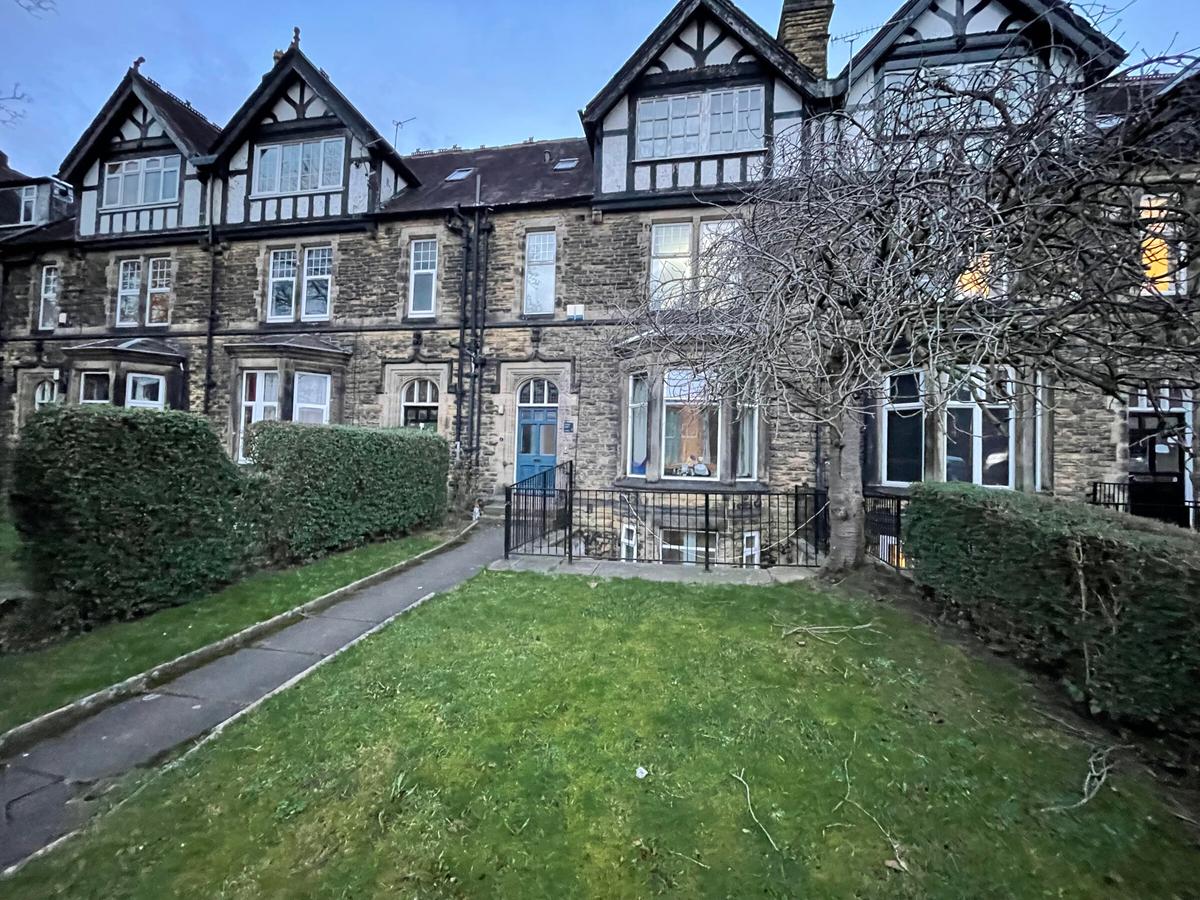 3 bedroom house for rent Holly Bank Leeds, LS6 4DJ | UniHomes