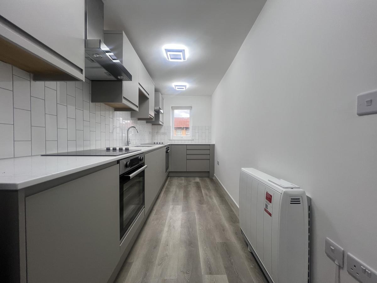 6 bedroom house for rent Church Road Lawrence Hill Bristol, BS5 9JA ...