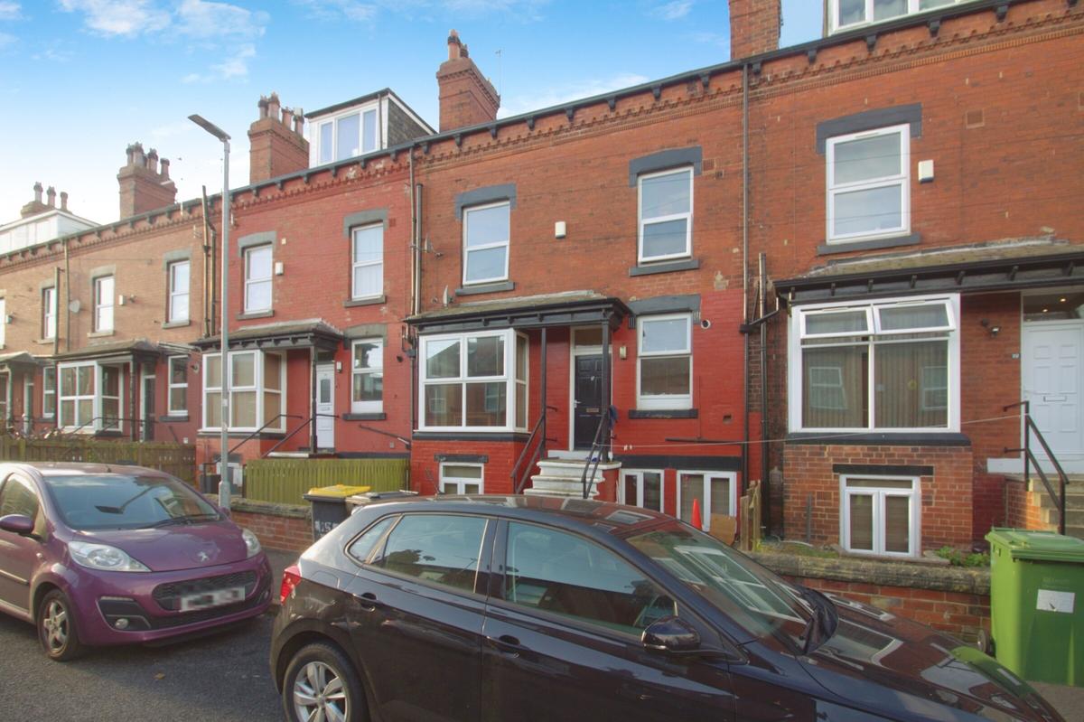 6 bedroom house for rent Trelawn Terrace Leeds, LS6 3JQ | UniHomes