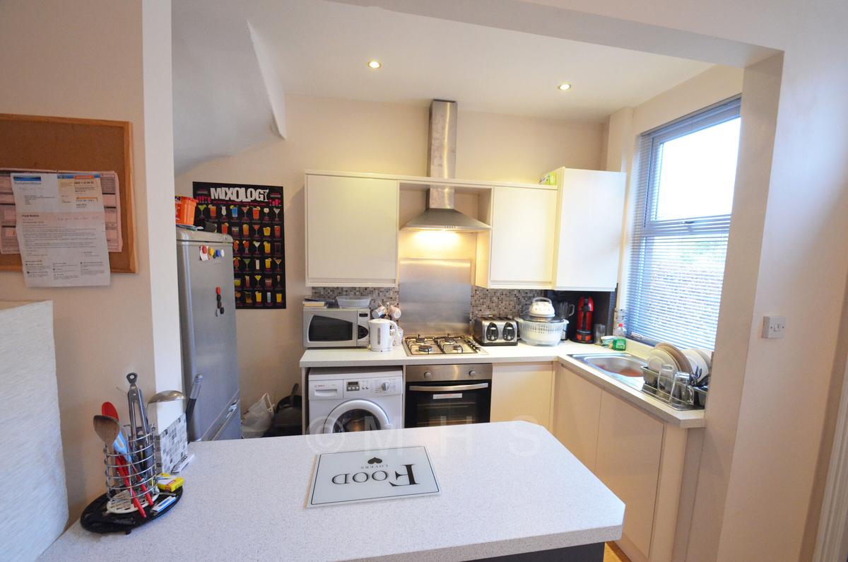 4 bedroom house for rent Graham Grove Leeds, LS4 2NF | UniHomes