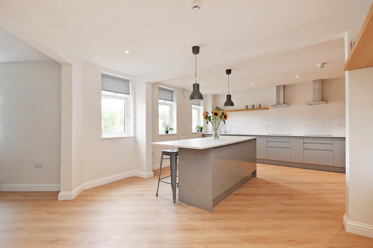 6 bedroom apartment for rent 50 Egerton Street Sheffield, S1 4JX | UniHomes
