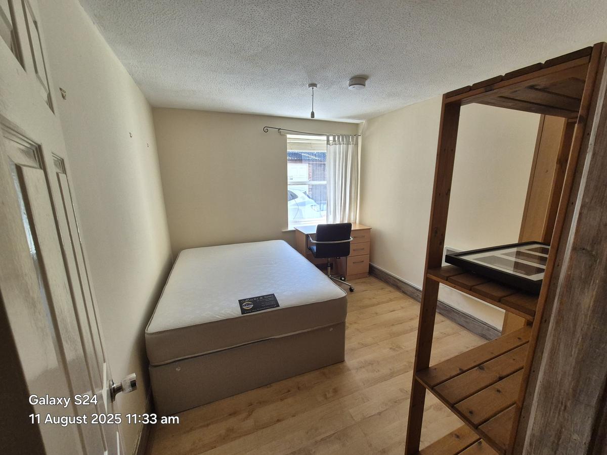 3 bedroom apartment for rent Lawrence Road Portsmouth, PO5 1PF | UniHomes