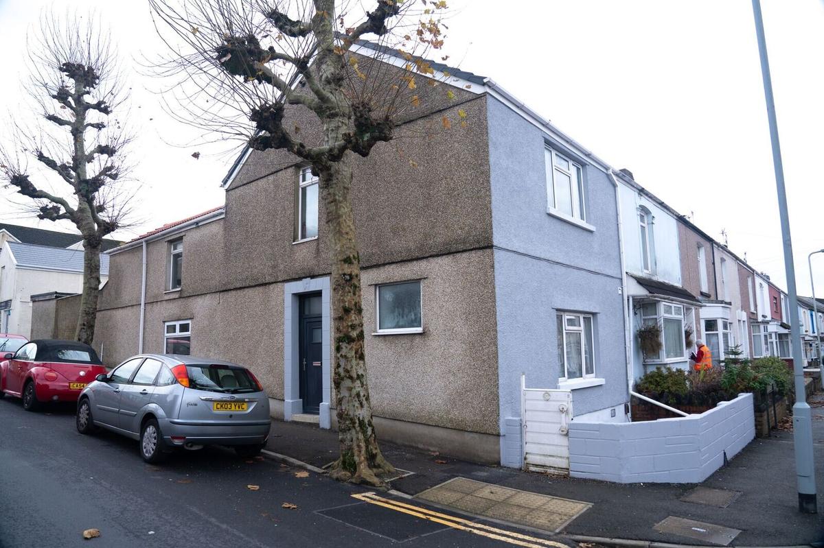 6 bedroom house for rent Rhyddings Terrace, Swansea, SA2 0DR | UniHomes