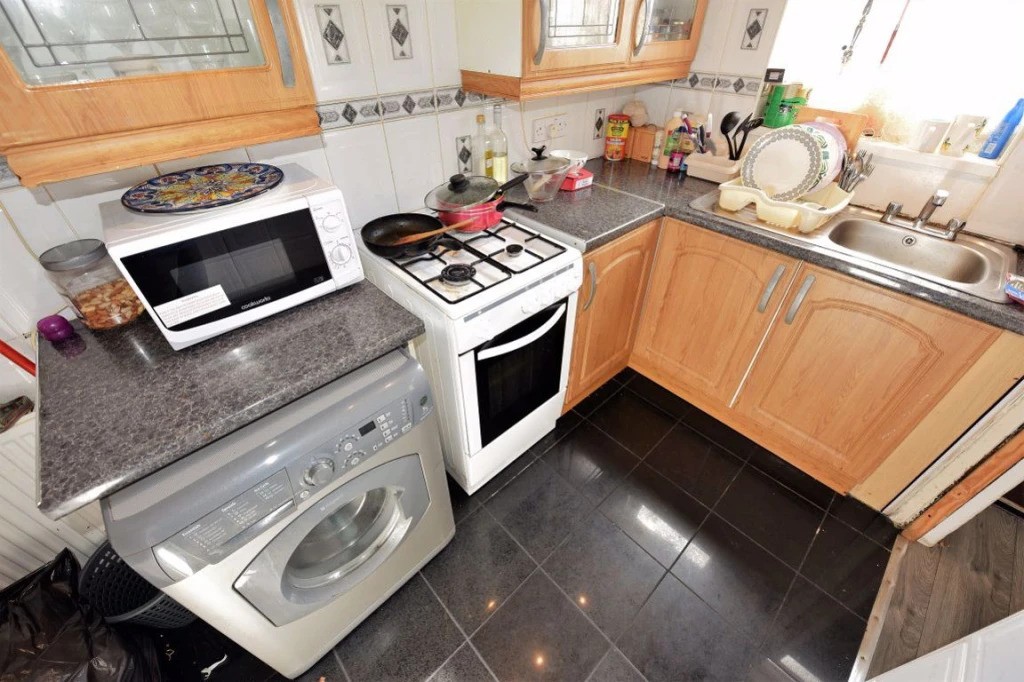 2 bedroom house for rent Harold Terrace, Leeds, LS6 1PG | UniHomes