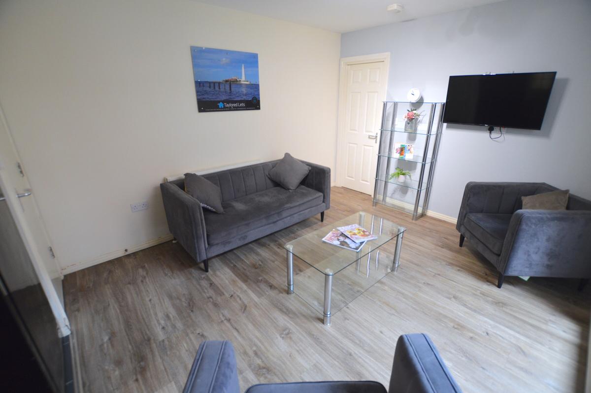 4 bedroom house for rent Meldon Terrace, Newcastle, NE6 5XP | UniHomes