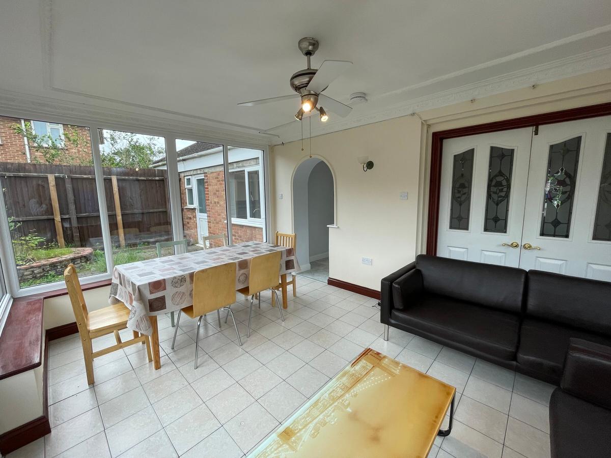 6 bedroom house for rent Wordsworth Road Norwich, NR5 8LW | UniHomes