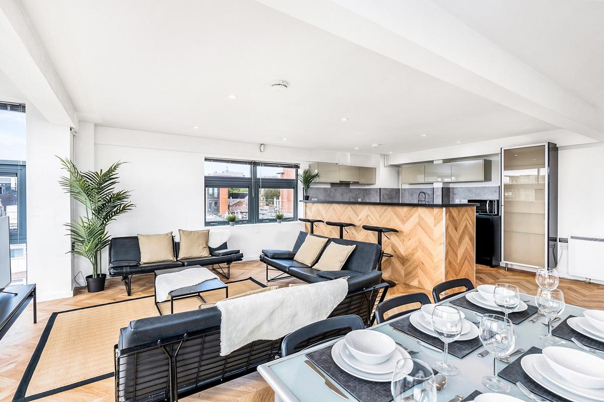 7 bedroom apartment for rent Portland Lane Sheffield, S1 4GB | UniHomes