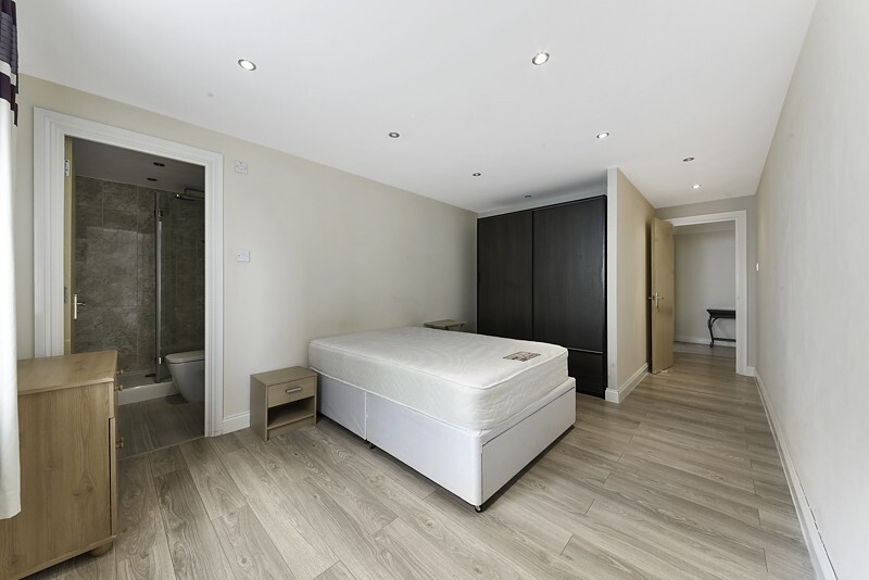 2 bedroom apartment for rent Millennium Drive London, E14 3GH | UniHomes