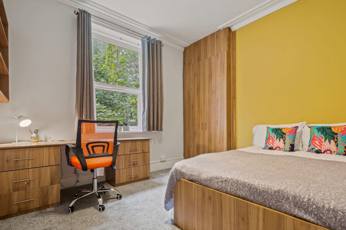 5 bedroom apartment for rent Victoria Road Leeds, LS6 1AS | UniHomes