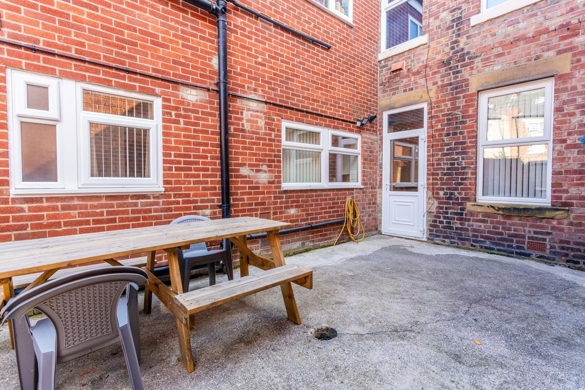 3 bedroom apartment for rent Hotspur Street Newcastle, NE6 5BH | UniHomes