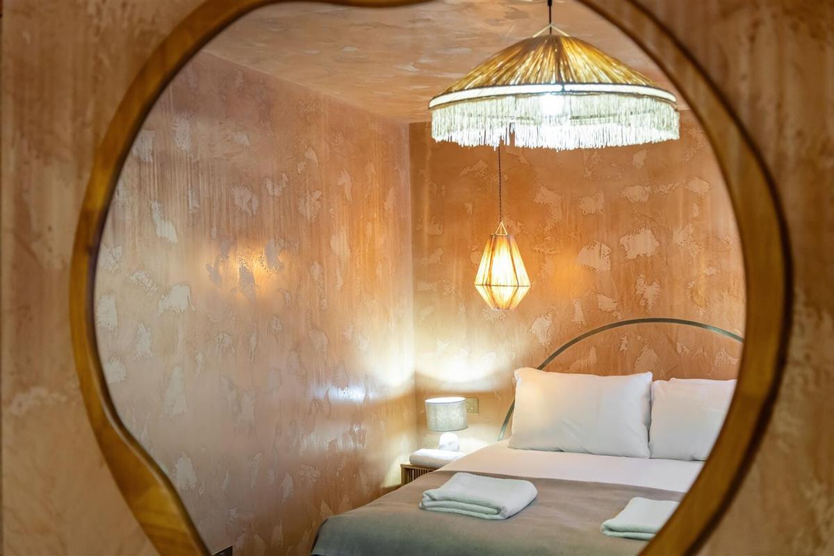 2 bedroom house for rent Queen Square, Brighton, BN1 3FD | UniHomes