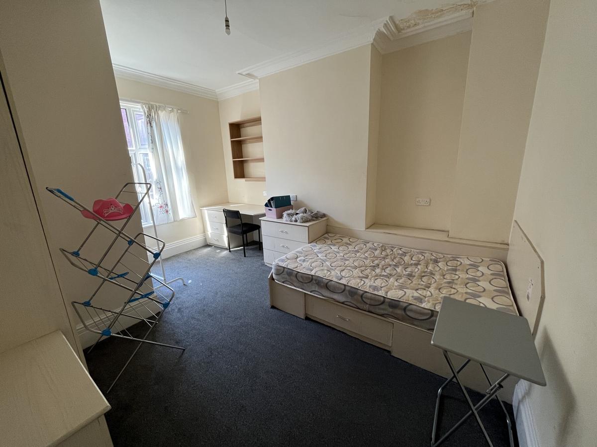 6 bedroom house for rent Headingley Mount Leeds, LS6 3EW | UniHomes