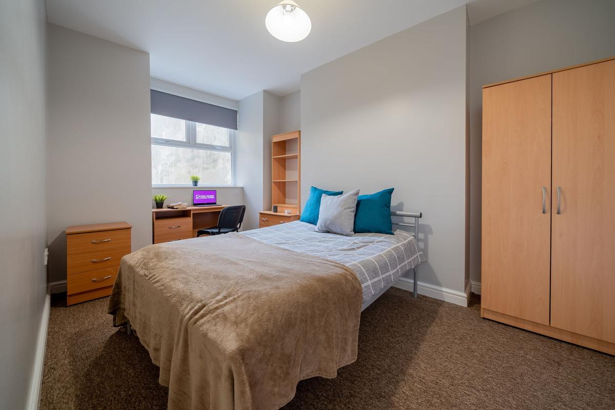 6 bedroom house for rent Rhyddings Terrace, Swansea, SA2 0DP | UniHomes