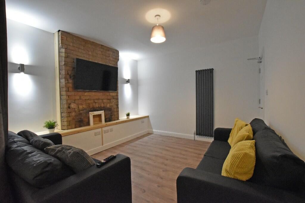 6 bedroom house for rent Sneinton Boulevard Nottingham, NG2 4FD | UniHomes