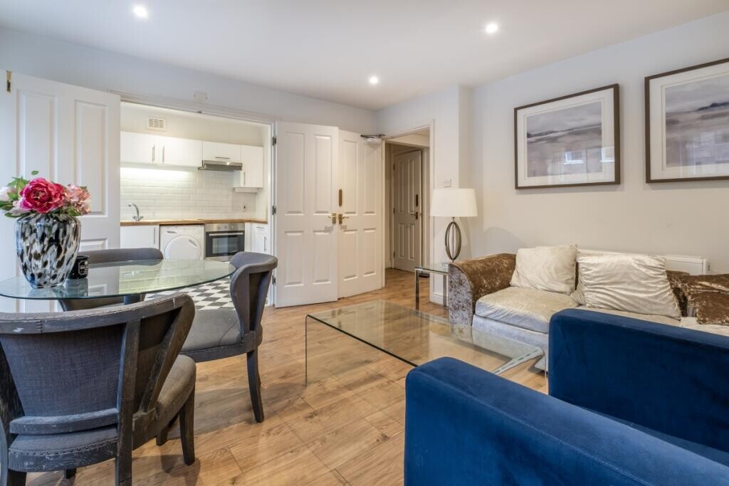 2 bedroom apartment for rent Nottingham Place, London, W1U 5LU | UniHomes