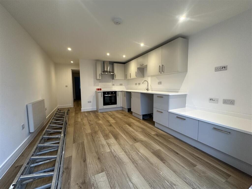 2 bedroom apartment for rent Lodge Road Southampton, SO14 6RP | UniHomes
