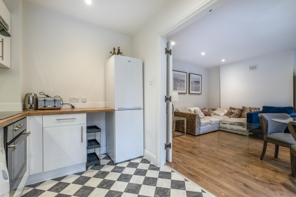 2 bedroom apartment for rent Nottingham Place, London, W1U 5LU | UniHomes