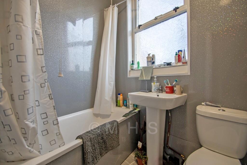 4 bedroom house for rent Delph Lane Leeds, LS6 2HQ | UniHomes